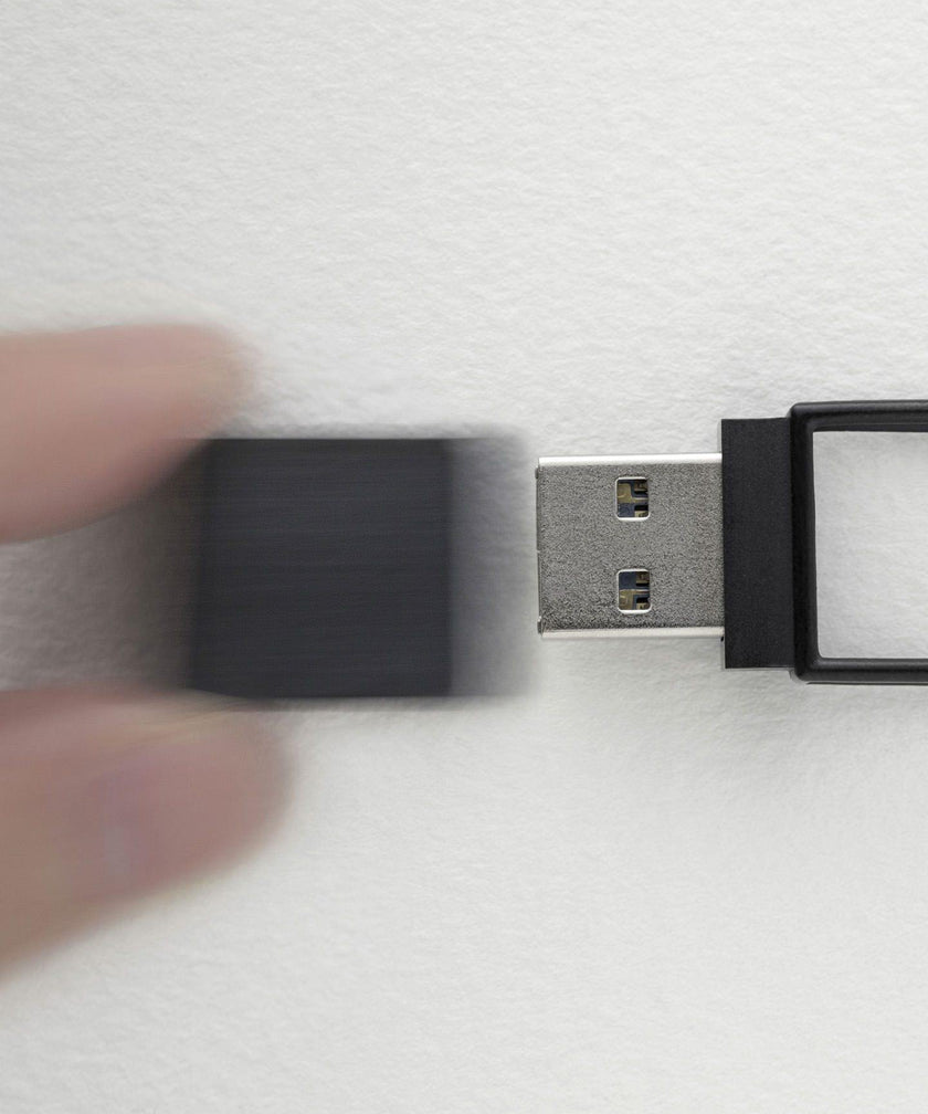 EMPTY MEMORY STRUCTURE Pen Drive – Beyond Object